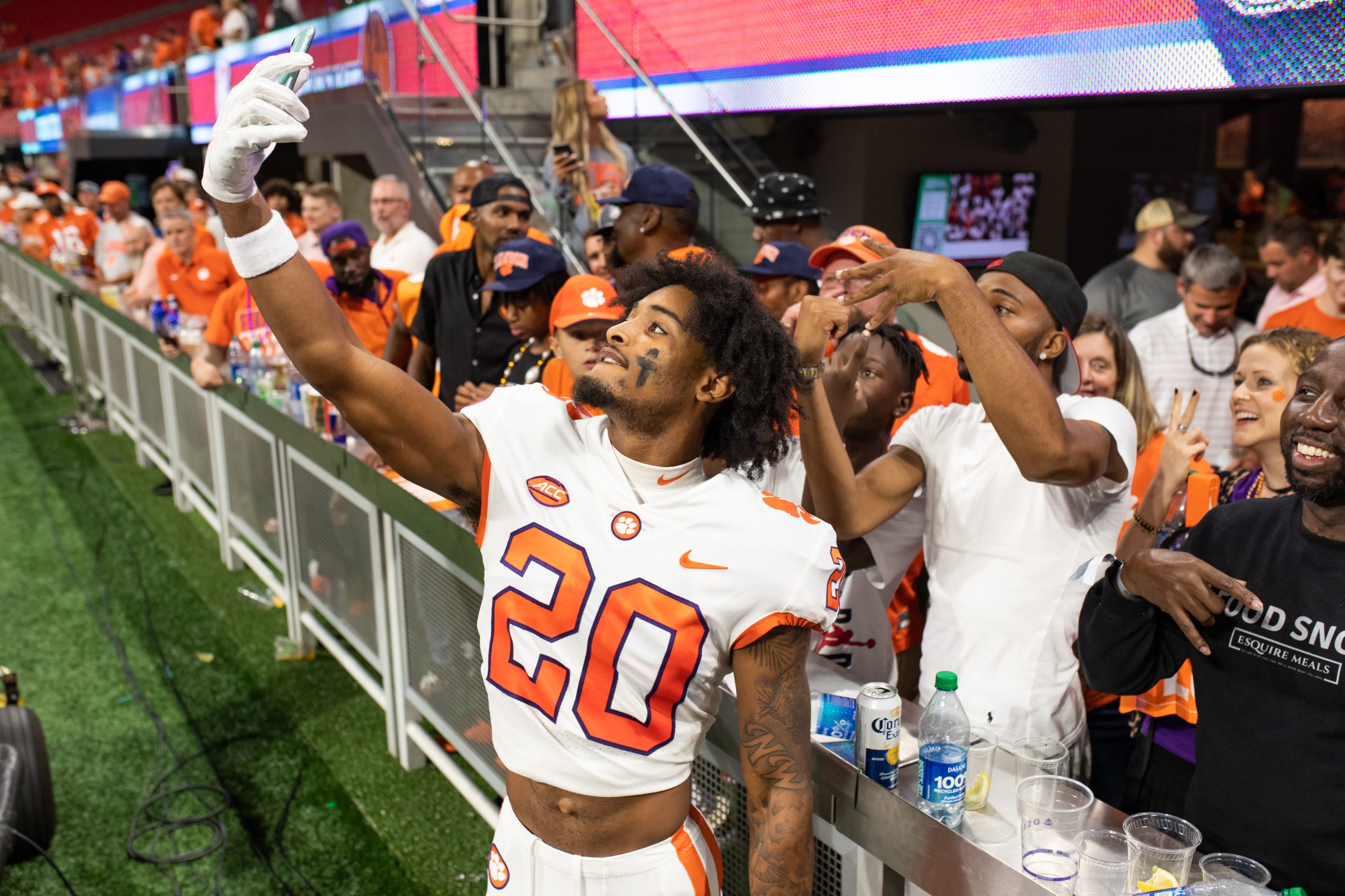 In Photos: Clemson defeats Georgia Tech - The Atlanta Voice