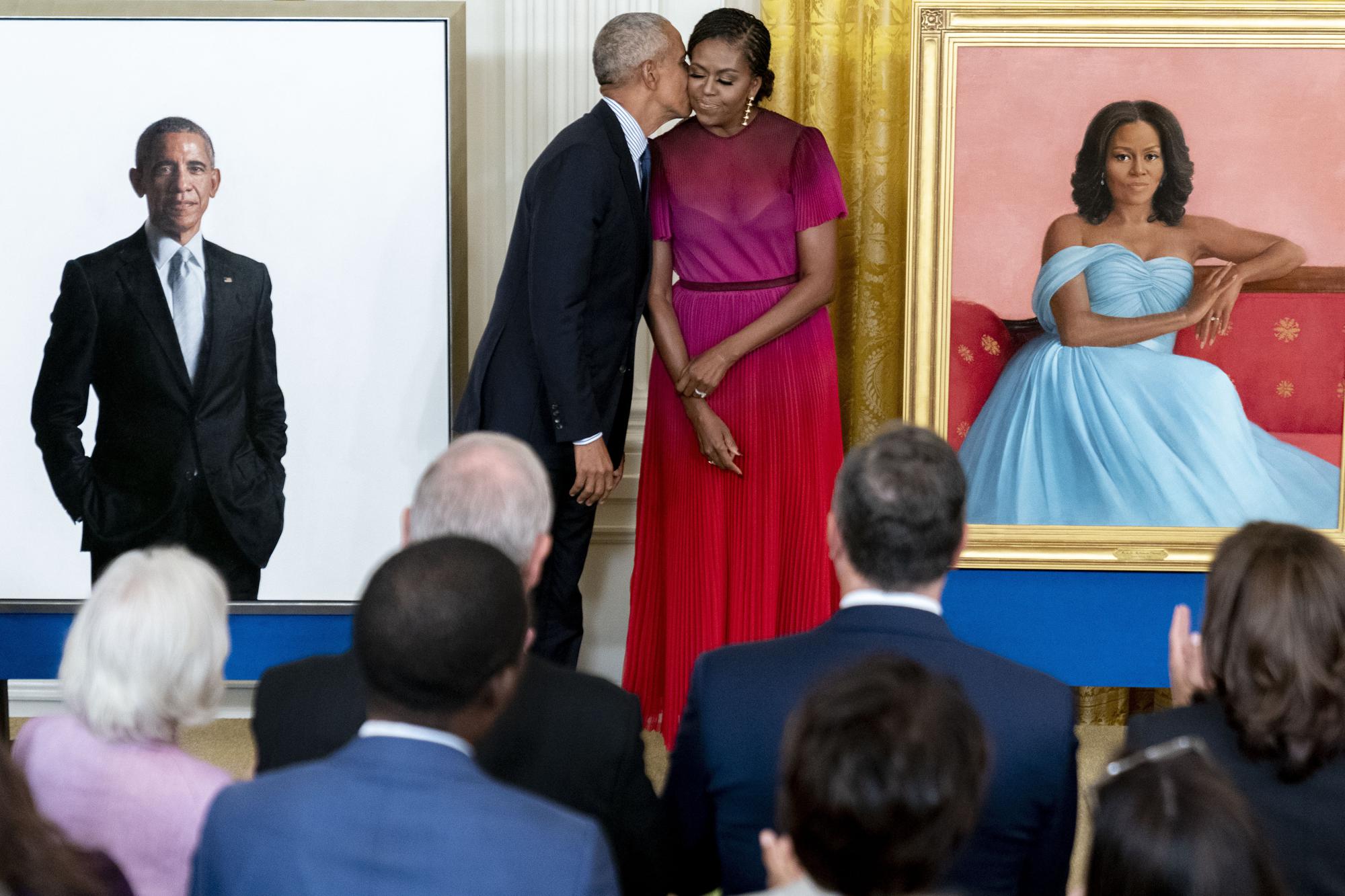 Obamas return to the White House, unveil official portraits - The ...
