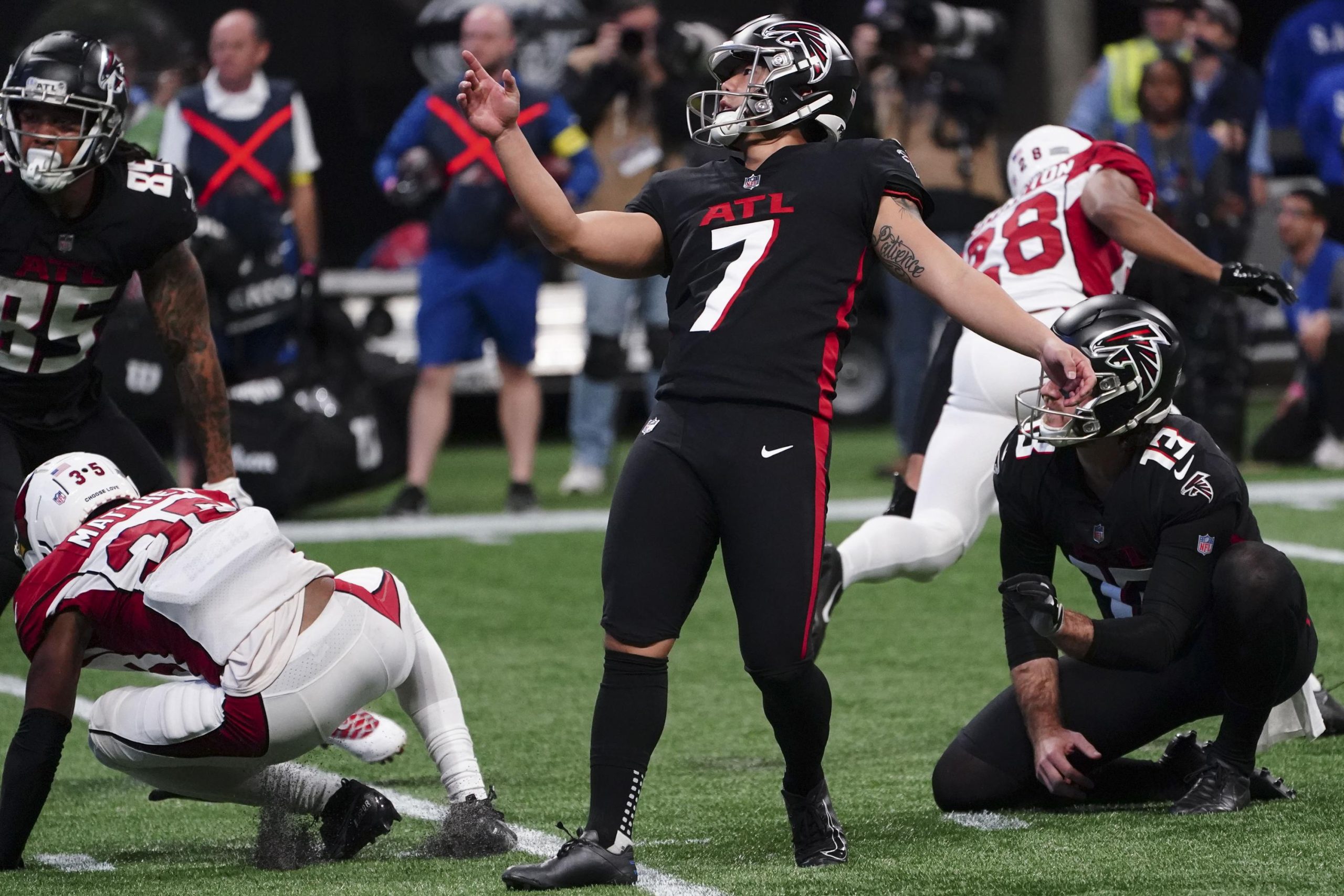 Koo kicks short field goal, Falcons edge Arizona 20-19 - The Atlanta Voice