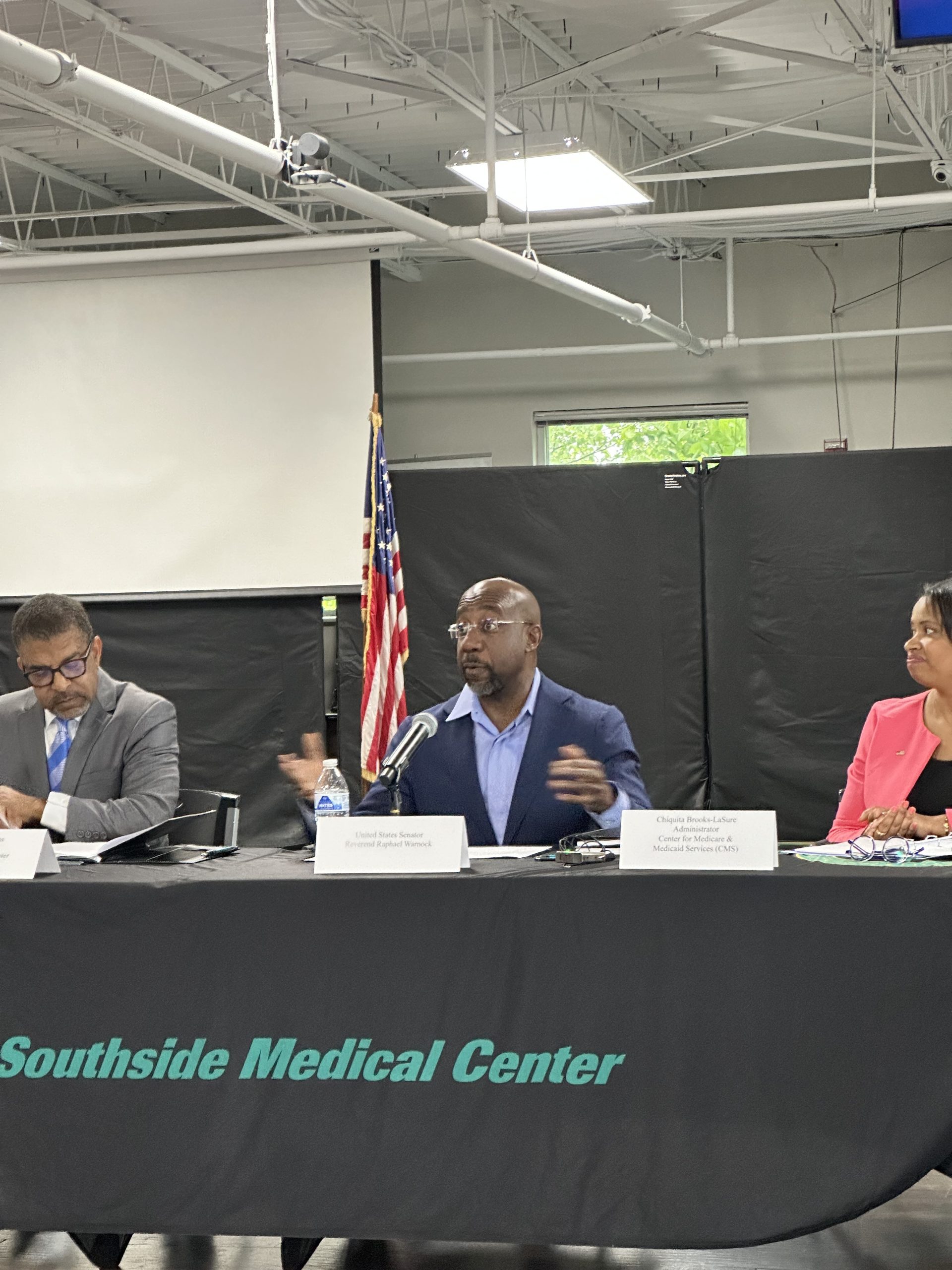 Warnock drops by Southside Medical Center, talks insulin price ...