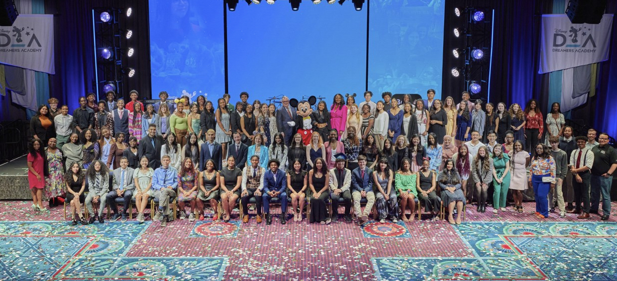 Atlanta teens selected for Disney Dreamers Academy 2024 - The Atlanta Voice