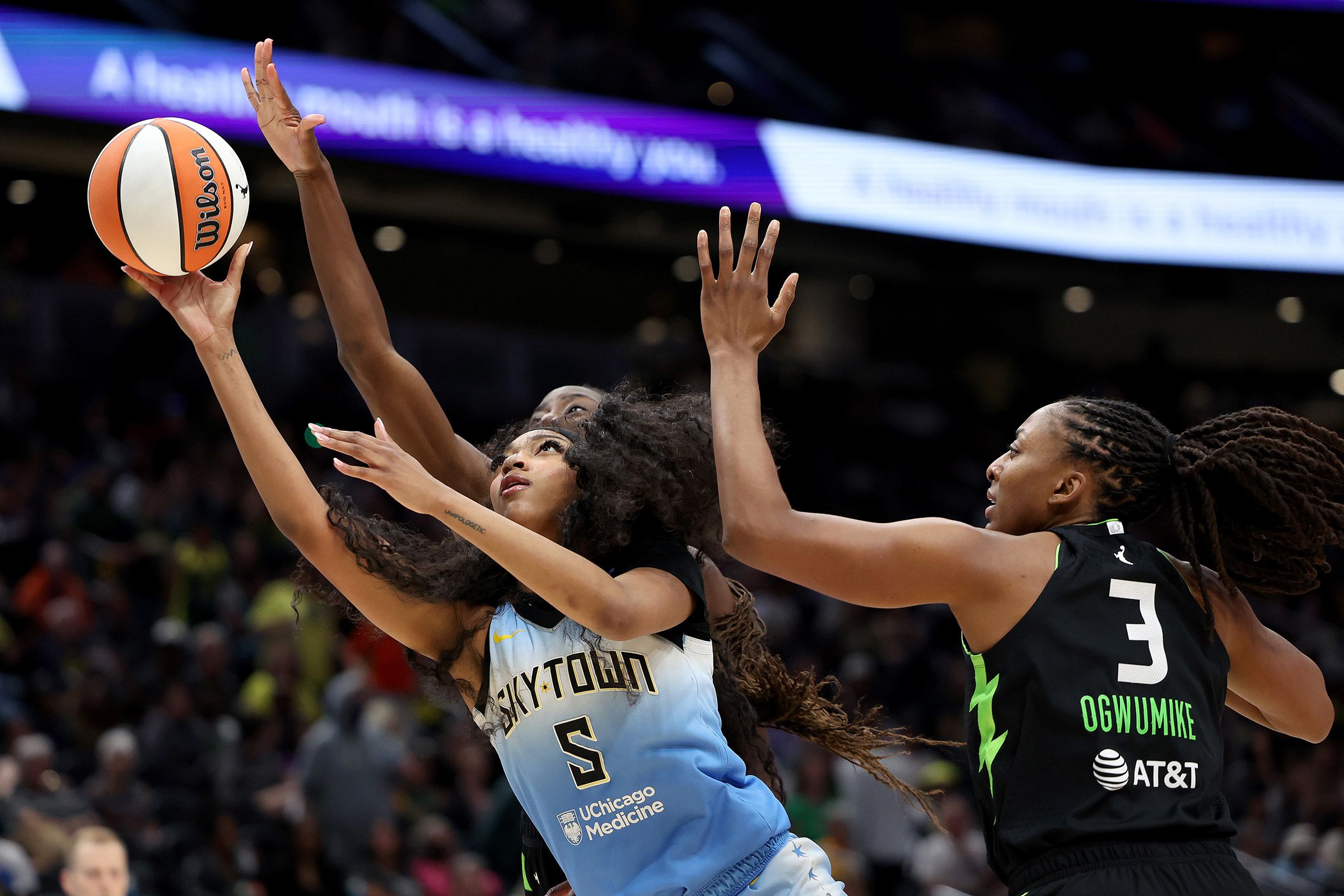 Angel Reese sets new WNBA record in Chicago Sky victory