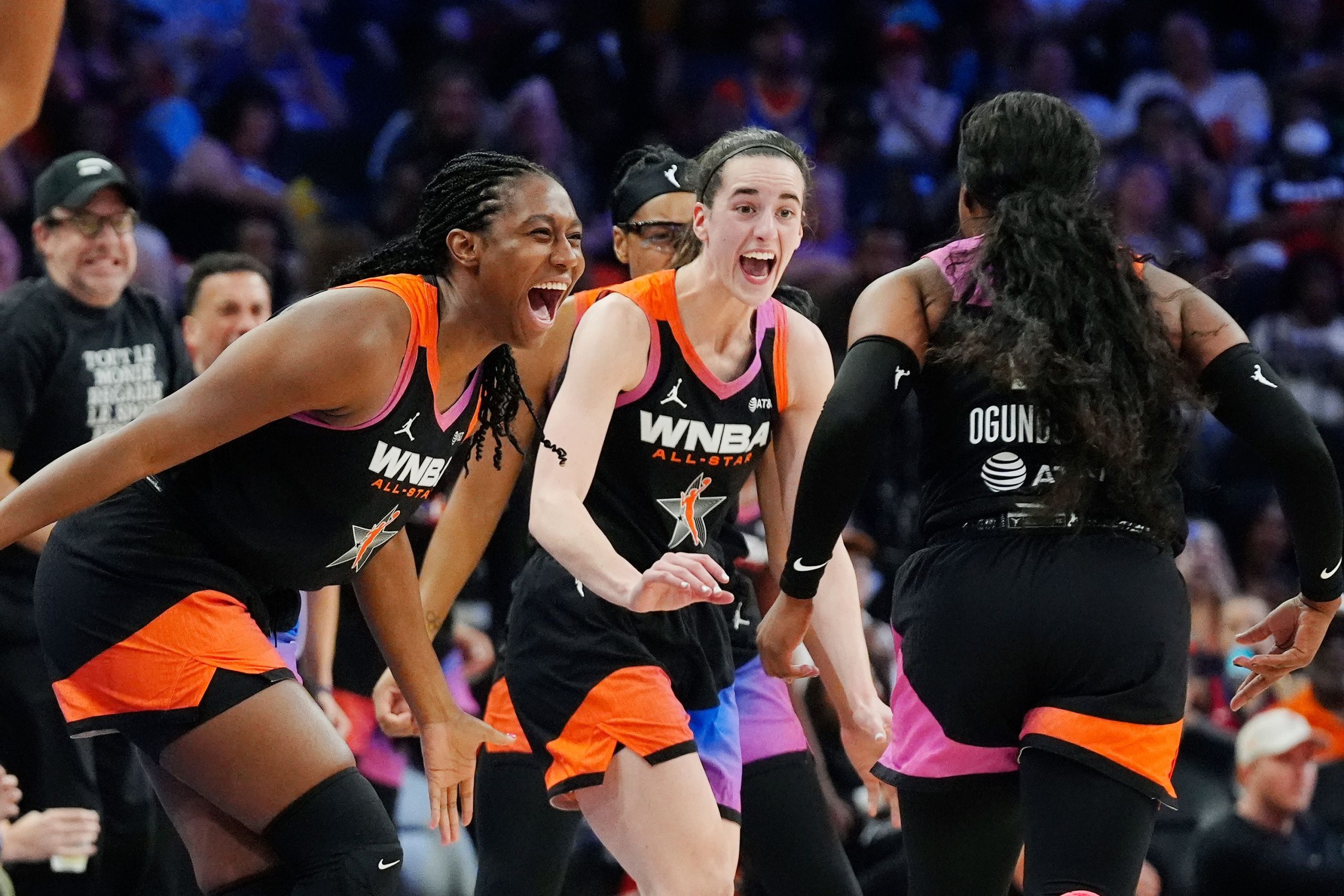 Ogunbowale's 34 points lead Team WNBA to win over Team USA